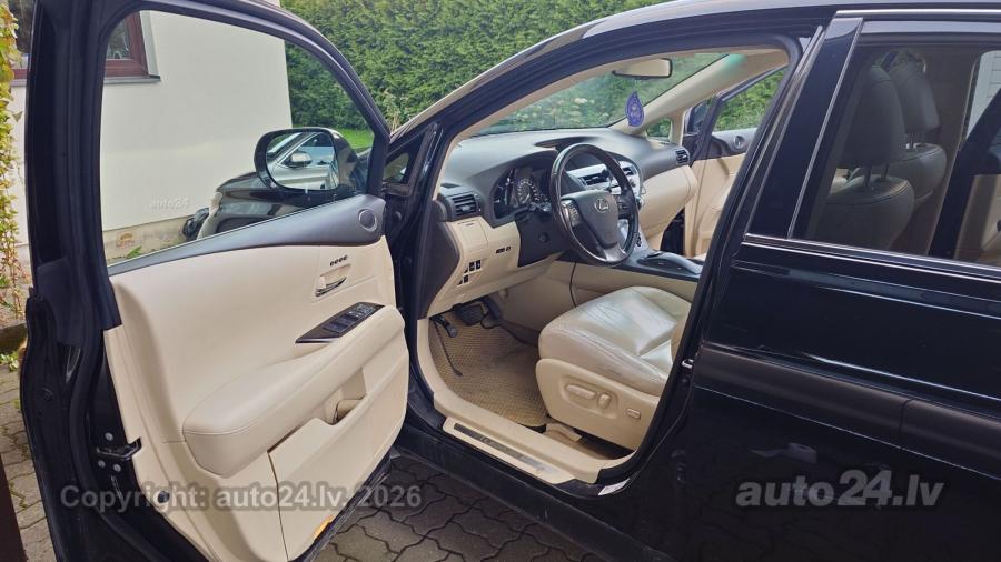 Lexus RX 2012 Tallina, ar dzinēja tilpumu 3.50 L un nobraukumu 317 tūkst. km par 12000 €, foto 7 vietnē AUTOMOTO.COM.LV