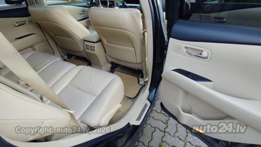 Lexus RX 2012 Tallina, ar dzinēja tilpumu 3.50 L un nobraukumu 317 tūkst. km par 12000 €, foto 13 vietnē AUTOMOTO.COM.LV