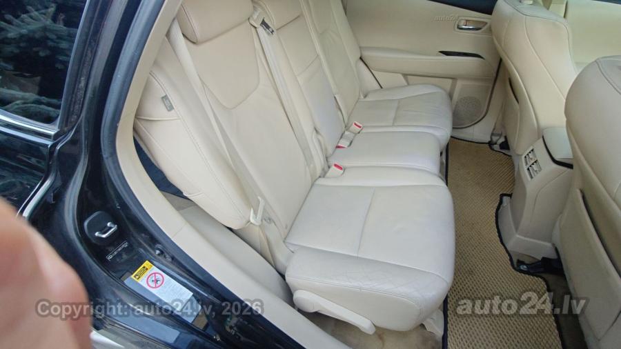 Lexus RX 2012 Tallina, ar dzinēja tilpumu 3.50 L un nobraukumu 317 tūkst. km par 12000 €, foto 14 vietnē AUTOMOTO.COM.LV