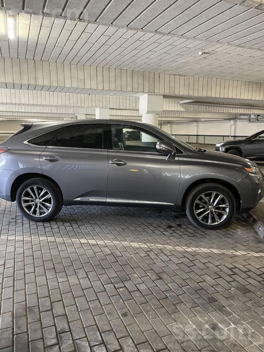 Lexus RX 2013 in Riga, with an engine capacity of 3.50 L and mileage of 204 thousand km for 16500 €, photo 1 on AUTOMOTO.COM.LV