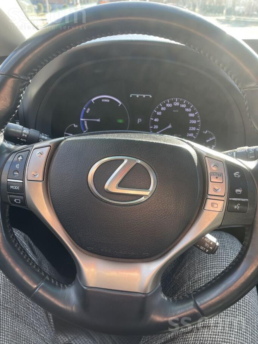 Lexus RX 2013 in Riga, with an engine capacity of 3.50 L and mileage of 204 thousand km for 16500 €, photo 6 on AUTOMOTO.COM.LV
