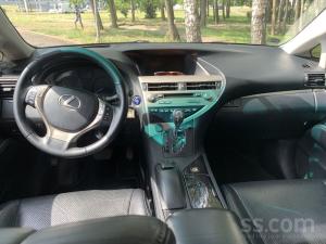 Lexus RX 2013 in Riga, with an engine capacity of 3.50 L and mileage of 204 thousand km for 16500 €, photo 10 on AUTOMOTO.COM.LV