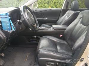 Lexus RX 2013 in Riga, with an engine capacity of 3.50 L and mileage of 207 thousand km for 16700 €, photo 10 on AUTOMOTO.COM.LV