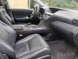 Lexus RX 2013 in Riga, with an engine capacity of 3.50 L and mileage of 207 thousand km for 16700 €, photo 15 on AUTOMOTO.COM.LV