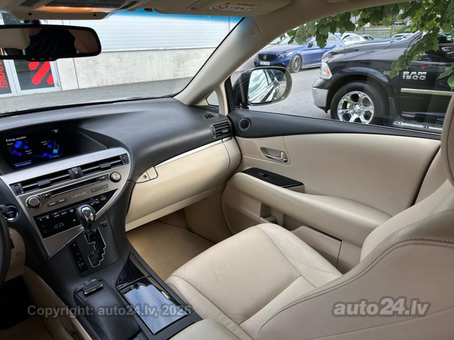 Lexus RX 2014 Tallina, ar dzinēja tilpumu 3.50 L un nobraukumu 109 tūkst. km par 21500 €, foto 10 vietnē AUTOMOTO.COM.LV