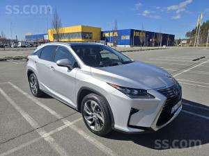 Lexus RX 2017 in Riga, with an engine capacity of 3.50 L and mileage of 235 thousand km for 23500 €, photo 8 on AUTOMOTO.COM.LV