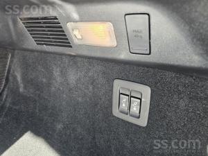 Lexus RX 2017 in Riga, with an engine capacity of 3.50 L and mileage of 235 thousand km for 23500 €, photo 25 on AUTOMOTO.COM.LV