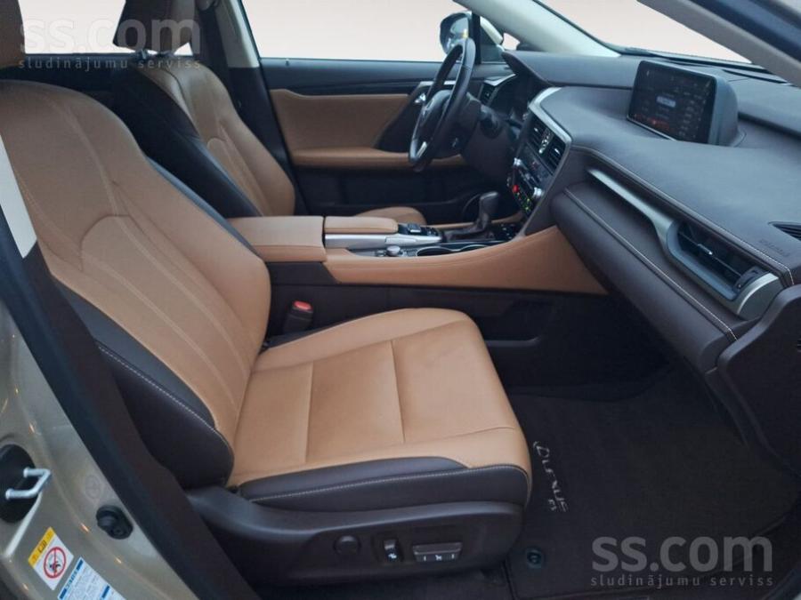 Lexus RX 2019 Rīga, ar dzinēja tilpumu 3.50 L un nobraukumu 46 tūkst. km par 35000 €, foto 13 vietnē AUTOMOTO.COM.LV