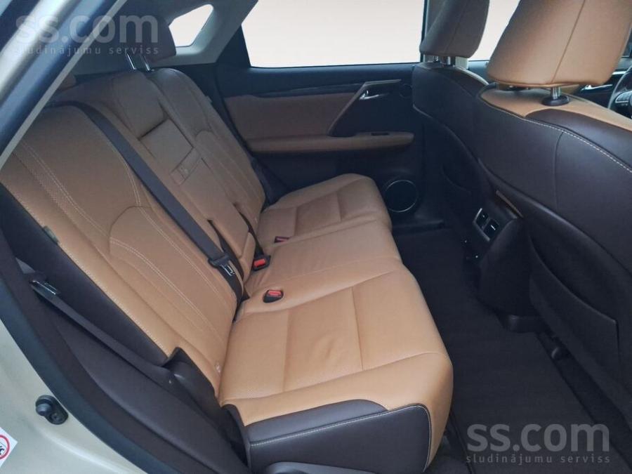 Lexus RX 2019 Rīga, ar dzinēja tilpumu 3.50 L un nobraukumu 46 tūkst. km par 35000 €, foto 14 vietnē AUTOMOTO.COM.LV