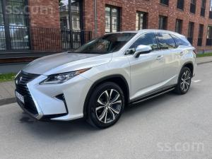 Lexus RX 2019 in Riga, with an engine capacity of 3.50 L and mileage of 209 thousand km for 26500 €, photo 6 on AUTOMOTO.COM.LV