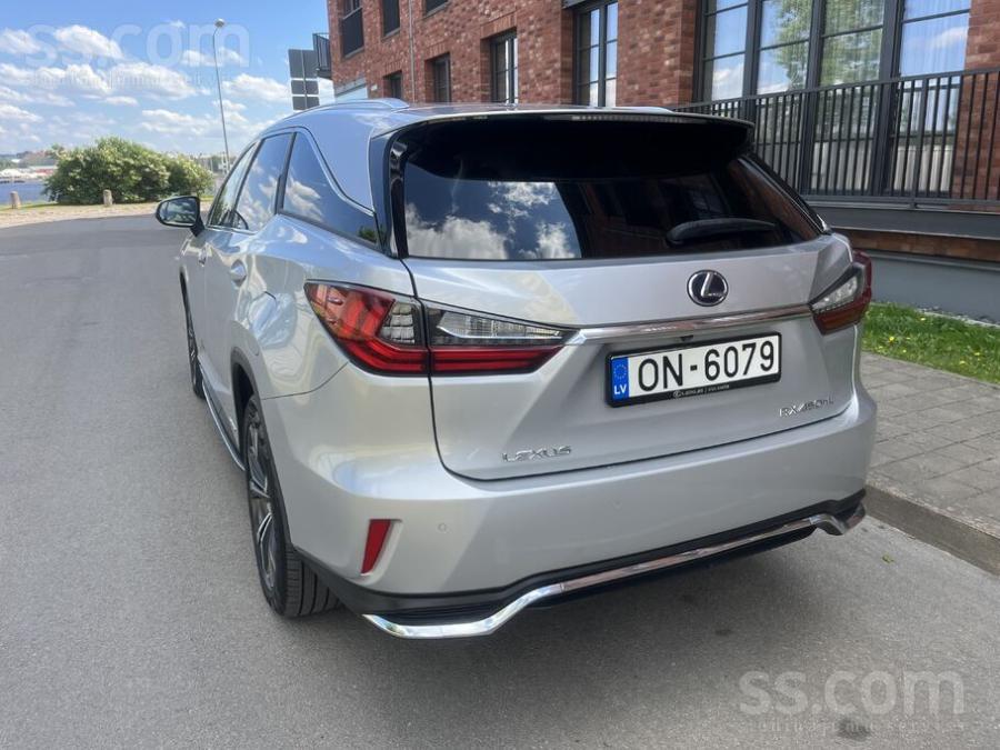 Lexus RX 2019 in Riga, with an engine capacity of 3.50 L and mileage of 209 thousand km for 26500 €, photo 15 on AUTOMOTO.COM.LV