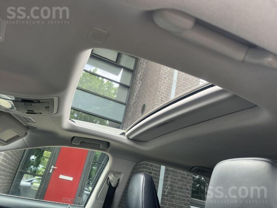 Lexus RX 2019 in Riga, with an engine capacity of 3.50 L and mileage of 209 thousand km for 26500 €, photo 17 on AUTOMOTO.COM.LV