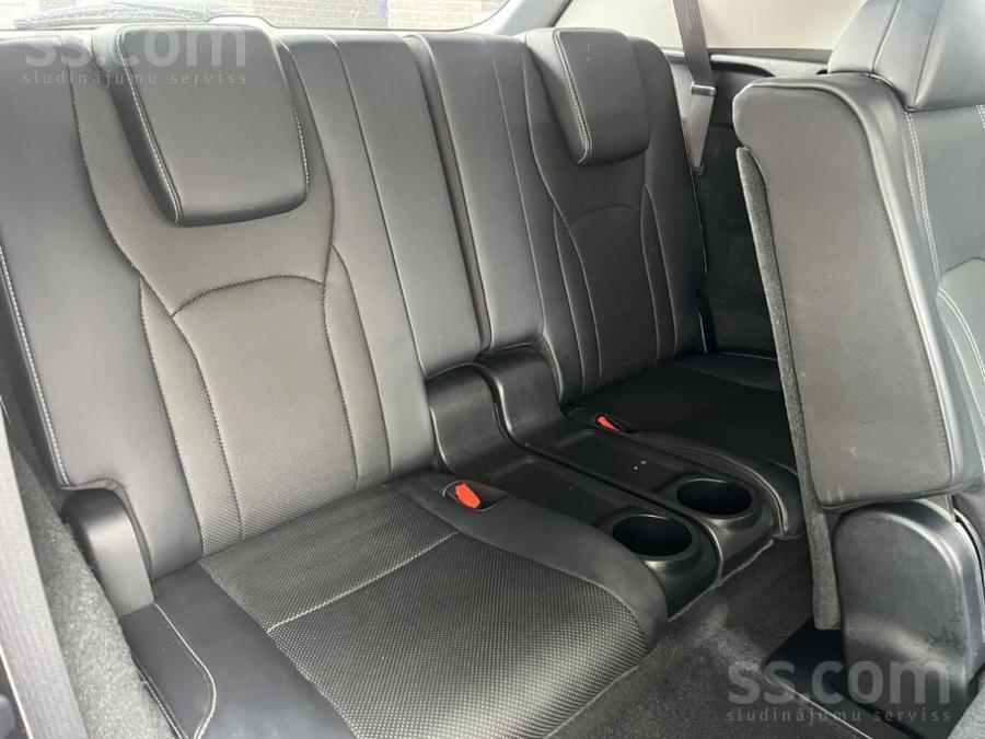 Lexus RX 2019 in Riga, with an engine capacity of 3.50 L and mileage of 209 thousand km for 26500 €, photo 18 on AUTOMOTO.COM.LV