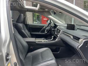 Lexus RX 2019 in Riga, with an engine capacity of 3.50 L and mileage of 209 thousand km for 26500 €, photo 20 on AUTOMOTO.COM.LV