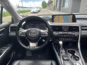 Lexus RX 2019 in Riga, with an engine capacity of 3.50 L and mileage of 209 thousand km for 26500 €, photo 21 on AUTOMOTO.COM.LV