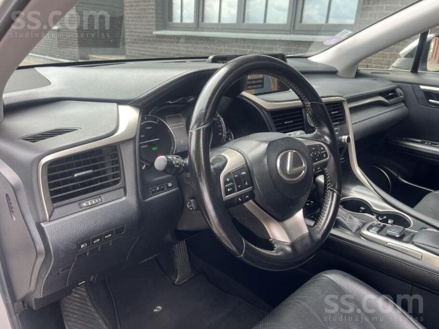 Lexus RX 2019 in Riga, with an engine capacity of 3.50 L and mileage of 209 thousand km for 26500 €, photo 23 on AUTOMOTO.COM.LV