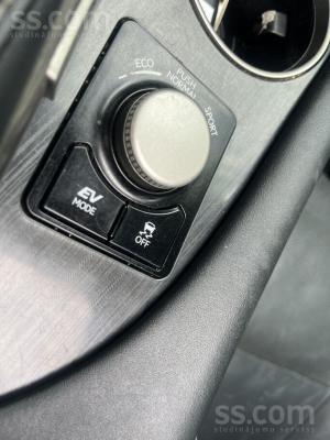 Lexus RX 2019 in Riga, with an engine capacity of 3.50 L and mileage of 209 thousand km for 26500 €, photo 26 on AUTOMOTO.COM.LV