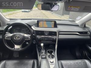 Lexus RX 2019 in Riga, with an engine capacity of 3.50 L and mileage of 209 thousand km for 26500 €, photo 27 on AUTOMOTO.COM.LV