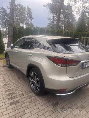 Lexus RX 2021 in Riga, with an engine capacity of 3.50 L and mileage of 85 thousand km for 41500 €, photo 5 on AUTOMOTO.COM.LV