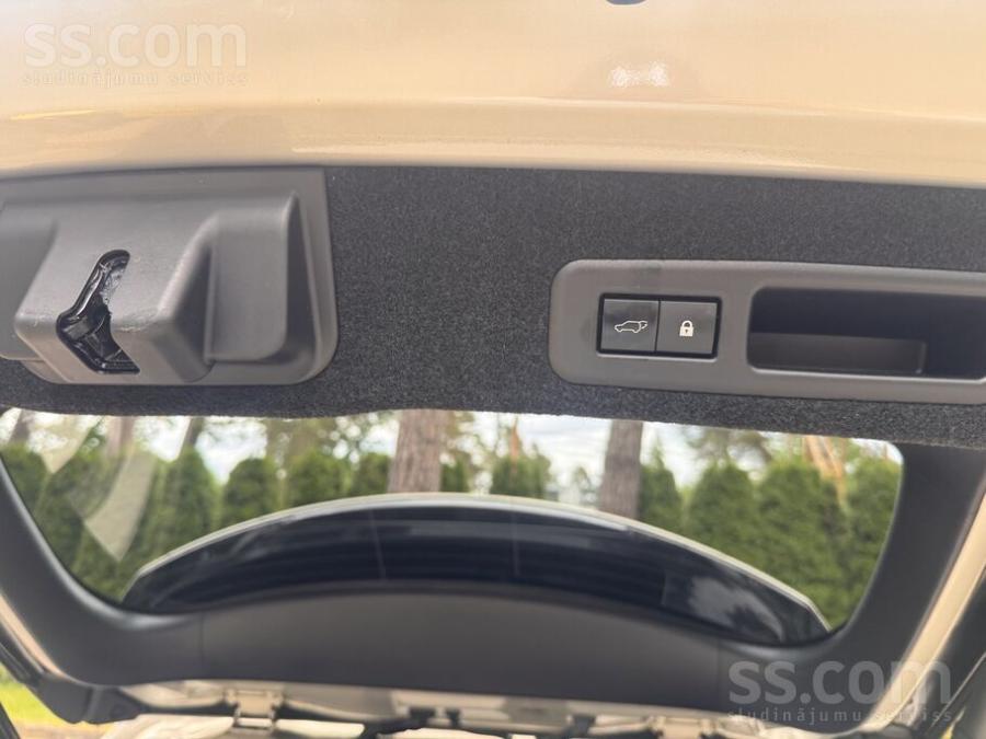 Lexus RX 2021 in Riga, with an engine capacity of 3.50 L and mileage of 85 thousand km for 41500 €, photo 6 on AUTOMOTO.COM.LV