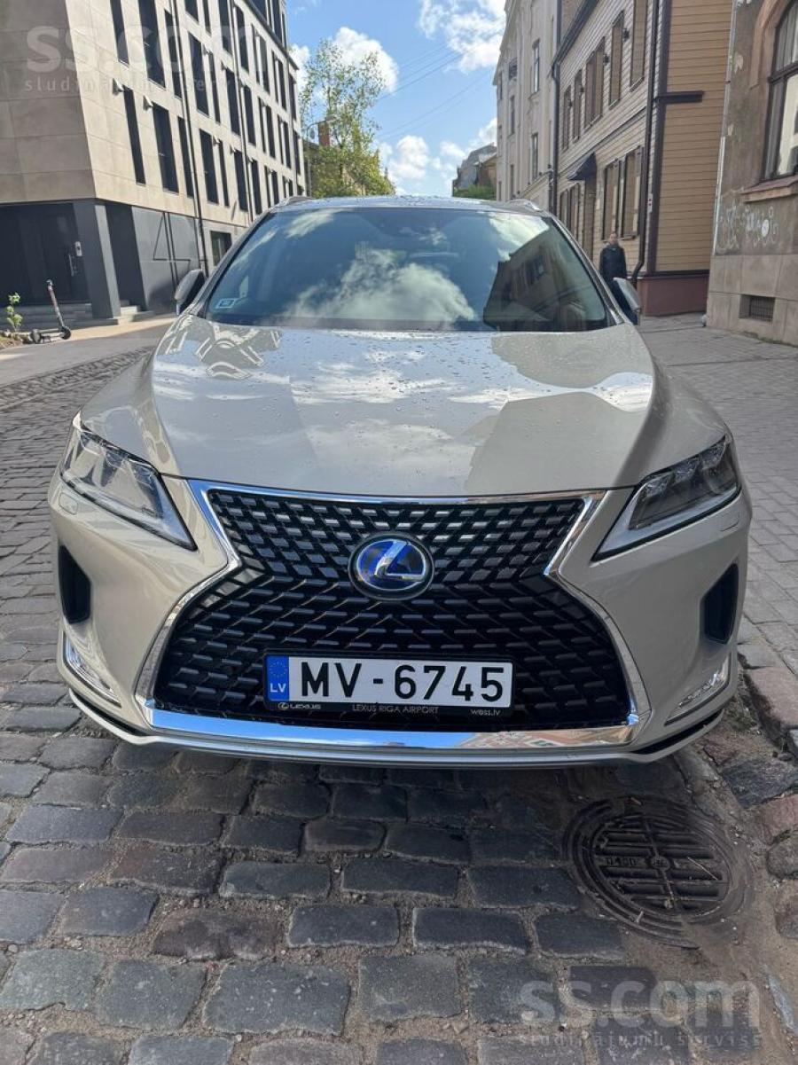 Lexus RX 2021 in Riga, with an engine capacity of 3.50 L and mileage of 64 thousand km for 44500 €, photo 3 on AUTOMOTO.COM.LV