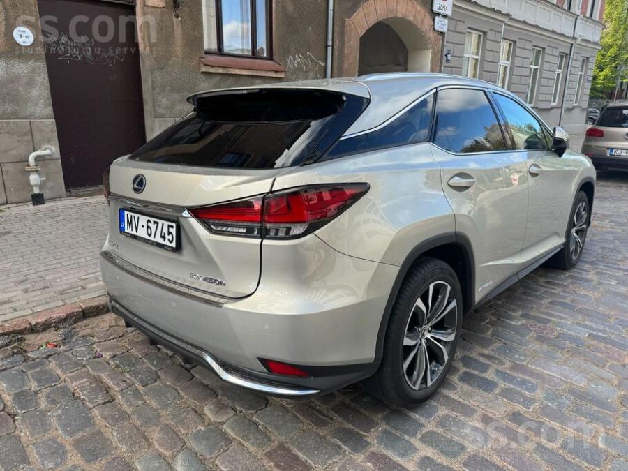 Lexus RX 2021 in Riga, with an engine capacity of 3.50 L and mileage of 64 thousand km for 44500 €, photo 6 on AUTOMOTO.COM.LV