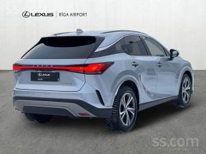 Lexus RX 2023 Rīga, ar dzinēja tilpumu 2.50 L un nobraukumu 99 tūkst. km par 52000 €, foto 2 vietnē AUTOMOTO.COM.LV