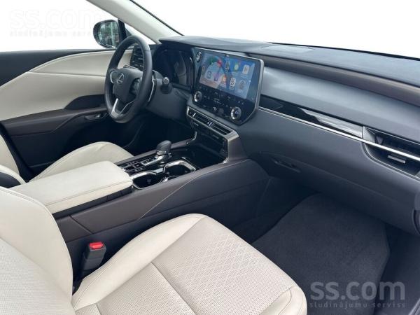 Лексус РХ 2023 в Рига, объемом двигателя 2.50 л и пробегом 24 тыс. км за 67000 €, фото 6 на AUTOMOTO.COM.LV