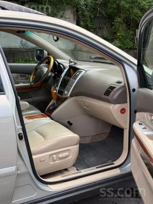 Zaļš Lexus RX 2004 Rīga, ar dzinēja tilpumu 3.00 L un nobraukumu 225 tūkst. km par 4100 €, foto 6 vietnē AUTOMOTO.COM.LV