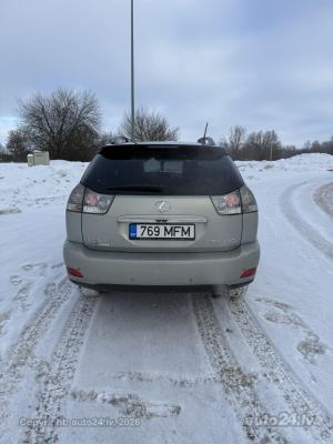 Green Lexus RX 2006 in Tallinn, with an engine capacity of 3.00 L and mileage of 190 thousand km for 5300 €, photo 4 on AUTOMOTO.COM.LV