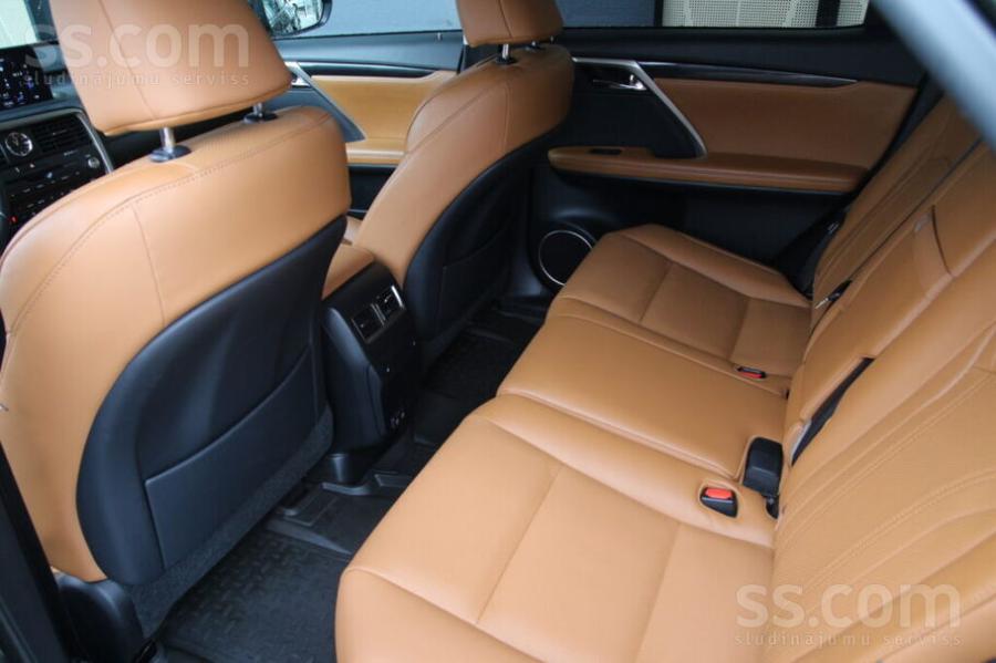 Zaļš Lexus RX 2022 Rīga, ar dzinēja tilpumu 3.50 L un nobraukumu 51 tūkst. km par 43490 €, foto 9 vietnē AUTOMOTO.COM.LV