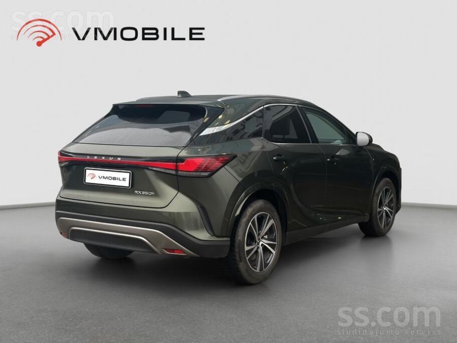 Zaļš Lexus RX 2023 Rīga, ar dzinēja tilpumu 2.50 L un nobraukumu 64 tūkst. km par 53900 €, foto 2 vietnē AUTOMOTO.COM.LV