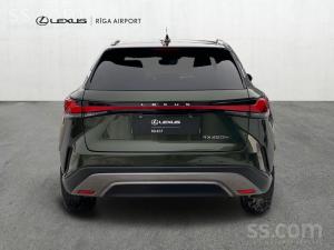 Зеленый Лексус РХ 2023 в Рига, объемом двигателя 2.50 л и пробегом 73 тыс. км за 63500 €, фото 5 на AUTOMOTO.COM.LV