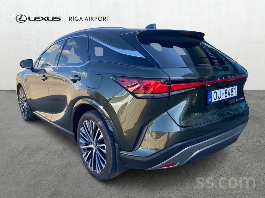 Zaļš Lexus RX 2023 Rīga, ar dzinēja tilpumu 2.50 L un nobraukumu 73 tūkst. km par 62900 €, foto 18 vietnē AUTOMOTO.COM.LV