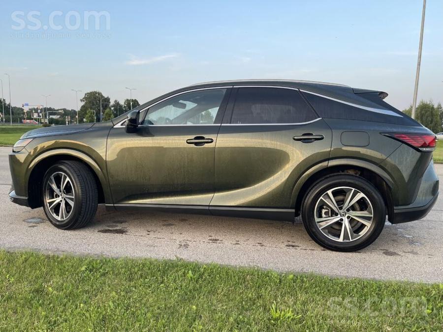 Zaļš Lexus RX 2024 Rīga, ar dzinēja tilpumu 2.50 L un nobraukumu 47 tūkst. km par 55900 €, foto 3 vietnē AUTOMOTO.COM.LV