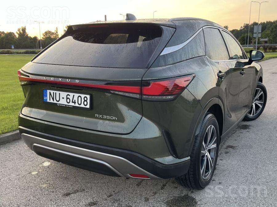 Zaļš Lexus RX 2024 Rīga, ar dzinēja tilpumu 2.50 L un nobraukumu 47 tūkst. km par 55900 €, foto 5 vietnē AUTOMOTO.COM.LV