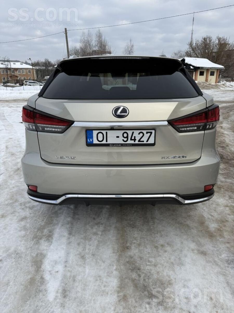 Green Lexus RX 2021 in Daugavpils, with an engine capacity of 3.50 L and mileage of 54 thousand km for 44500 €, photo 6 on AUTOMOTO.COM.LV