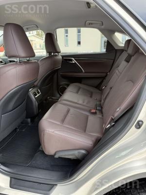 Green Lexus RX 2021 in Daugavpils, with an engine capacity of 3.50 L and mileage of 54 thousand km for 44500 €, photo 10 on AUTOMOTO.COM.LV