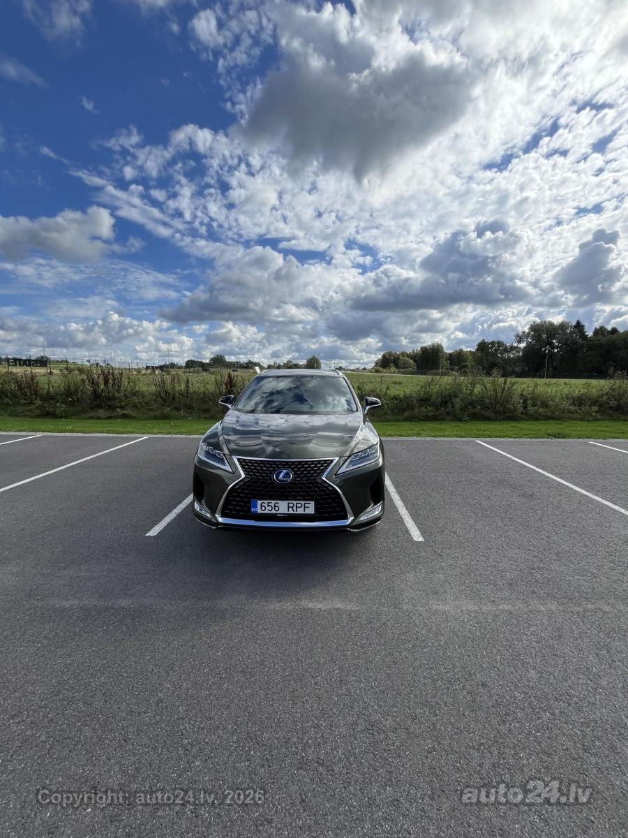 Zaļš Lexus RX 2022 Tallina, ar dzinēja tilpumu 3.50 L un nobraukumu 29 tūkst. km par 51000 €, foto 3 vietnē AUTOMOTO.COM.LV