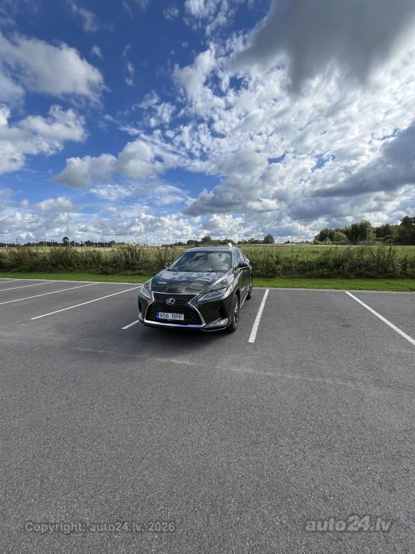 Zaļš Lexus RX 2022 Tallina, ar dzinēja tilpumu 3.50 L un nobraukumu 29 tūkst. km par 51000 €, foto 4 vietnē AUTOMOTO.COM.LV