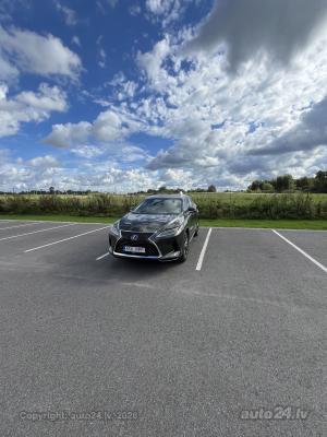 Zaļš Lexus RX 2022 Tallina, ar dzinēja tilpumu 3.50 L un nobraukumu 29 tūkst. km par 51000 €, foto 4 vietnē AUTOMOTO.COM.LV