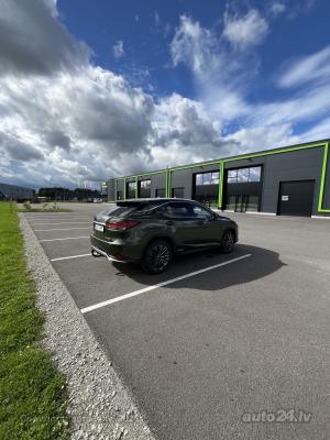 Zaļš Lexus RX 2022 Tallina, ar dzinēja tilpumu 3.50 L un nobraukumu 29 tūkst. km par 51000 €, foto 8 vietnē AUTOMOTO.COM.LV