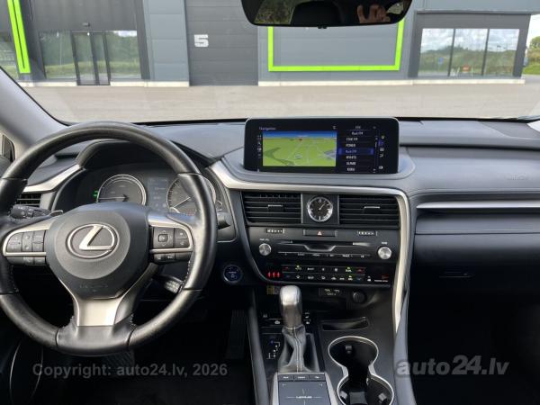 Zaļš Lexus RX 2022 Tallina, ar dzinēja tilpumu 3.50 L un nobraukumu 29 tūkst. km par 51000 €, foto 11 vietnē AUTOMOTO.COM.LV