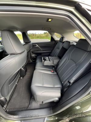 Zaļš Lexus RX 2022 Tallina, ar dzinēja tilpumu 3.50 L un nobraukumu 29 tūkst. km par 51000 €, foto 16 vietnē AUTOMOTO.COM.LV
