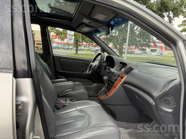 Pelēks Lexus RX 1999 Rīga, ar dzinēja tilpumu 3.00 L un nobraukumu 209 tūkst. km par 2750 €, foto 8 vietnē AUTOMOTO.COM.LV