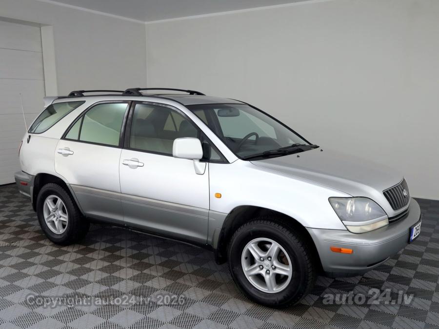 Pelēks Lexus RX 2000 Tallina, ar dzinēja tilpumu 3.00 L un nobraukumu 265 tūkst. km par 1799 €, foto 1 vietnē AUTOMOTO.COM.LV