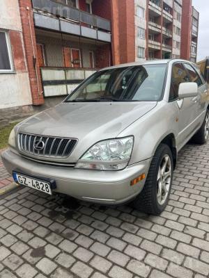 Grey Lexus RX 2002 in Ventspils, with an engine capacity of 3.00 L and mileage of 374 thousand km for 1900 €, photo 4 on AUTOMOTO.COM.LV