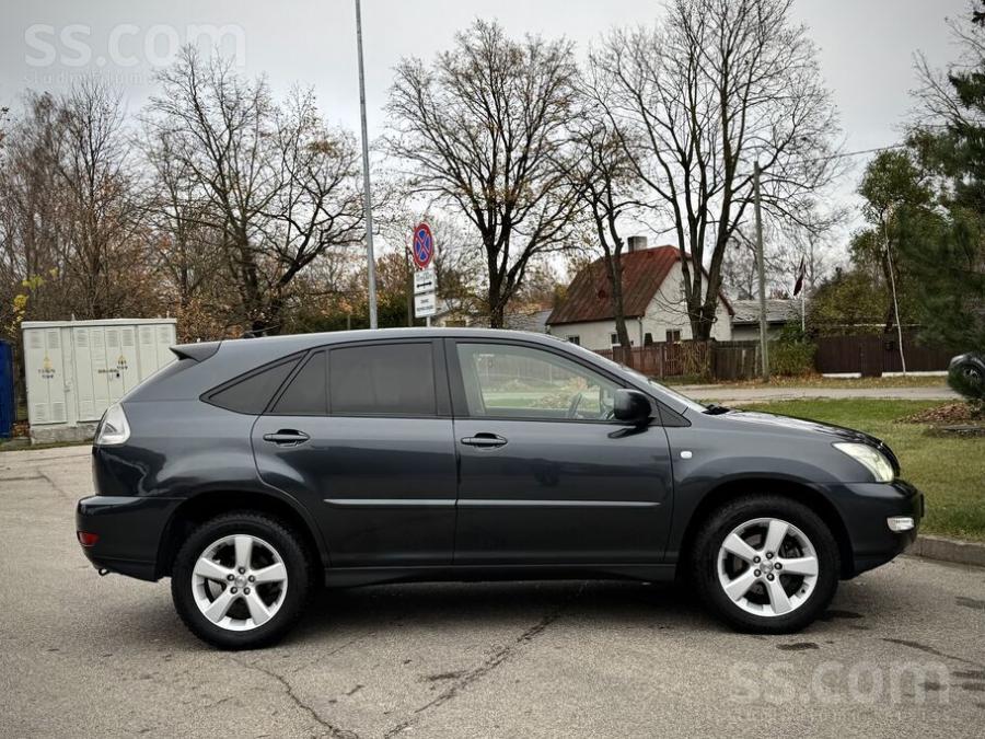 Pelēks Lexus RX 2004 Rīga, ar dzinēja tilpumu 3.00 L un nobraukumu 296 tūkst. km par 3990 €, foto 12 vietnē AUTOMOTO.COM.LV