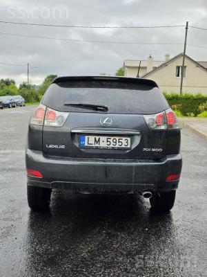 Pelēks Lexus RX 2004 Rīga, ar dzinēja tilpumu 3.00 L un nobraukumu 298 tūkst. km par 3200 €, foto 7 vietnē AUTOMOTO.COM.LV