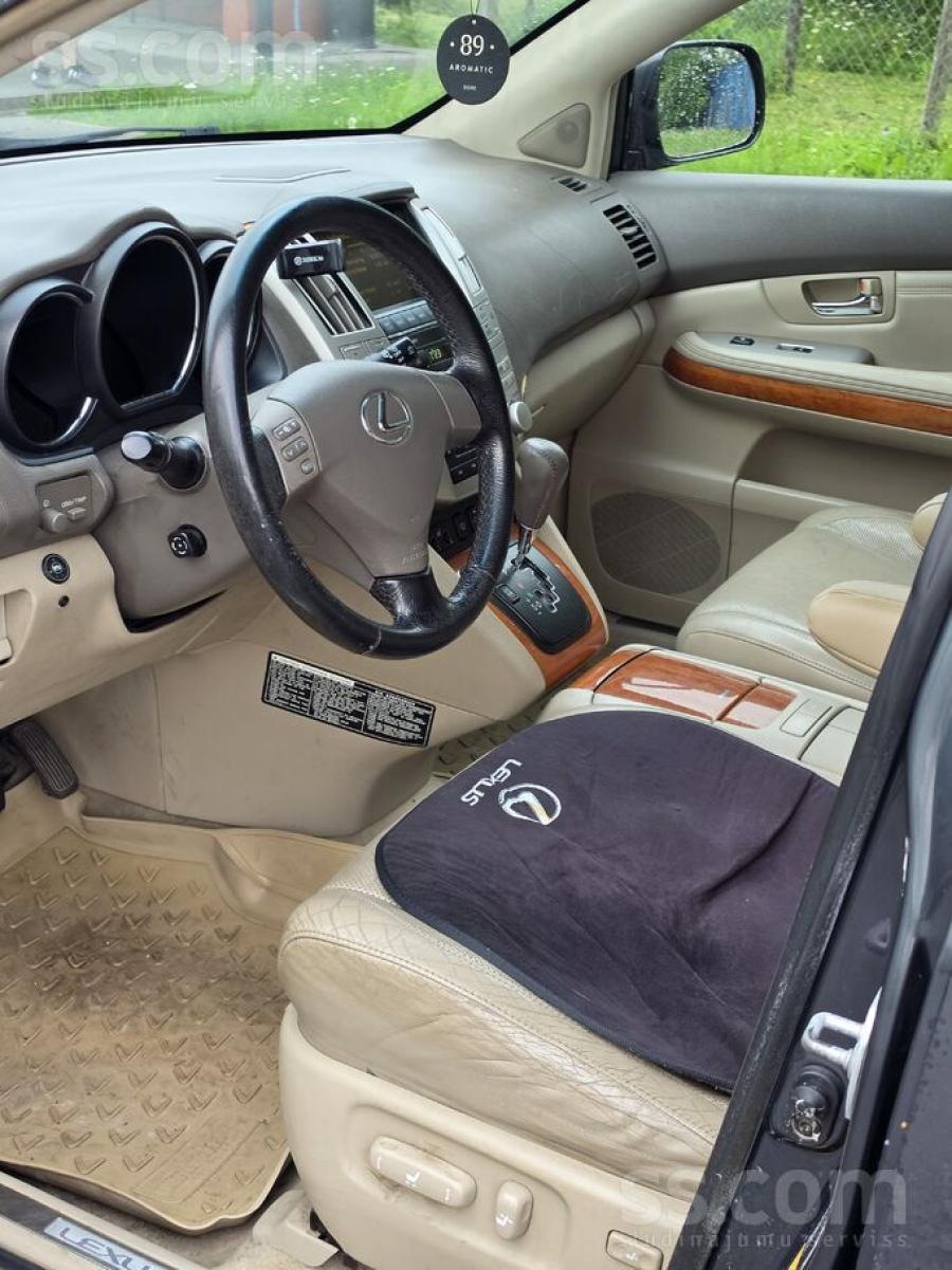 Pelēks Lexus RX 2004 Rīga, ar dzinēja tilpumu 3.00 L un nobraukumu 298 tūkst. km par 3200 €, foto 9 vietnē AUTOMOTO.COM.LV
